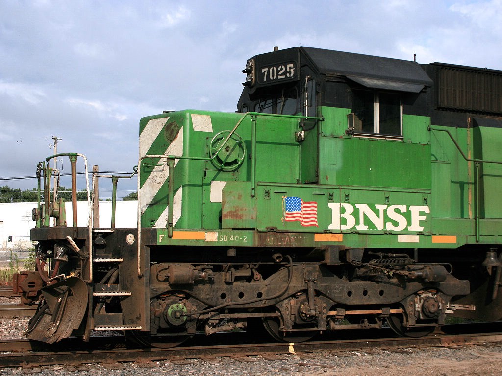 BNSF 7025